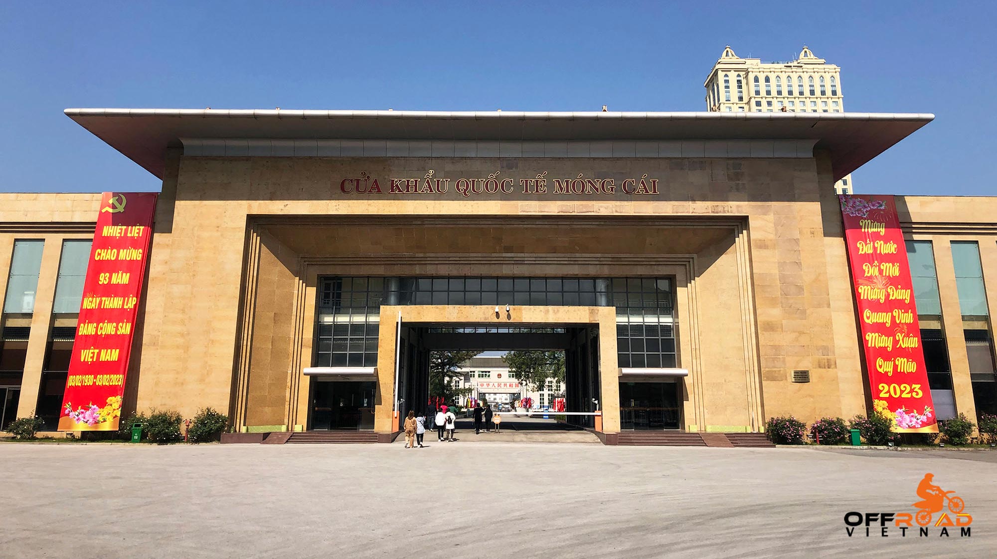 International Border Gates Crossing - Offroad Vietnam Tours