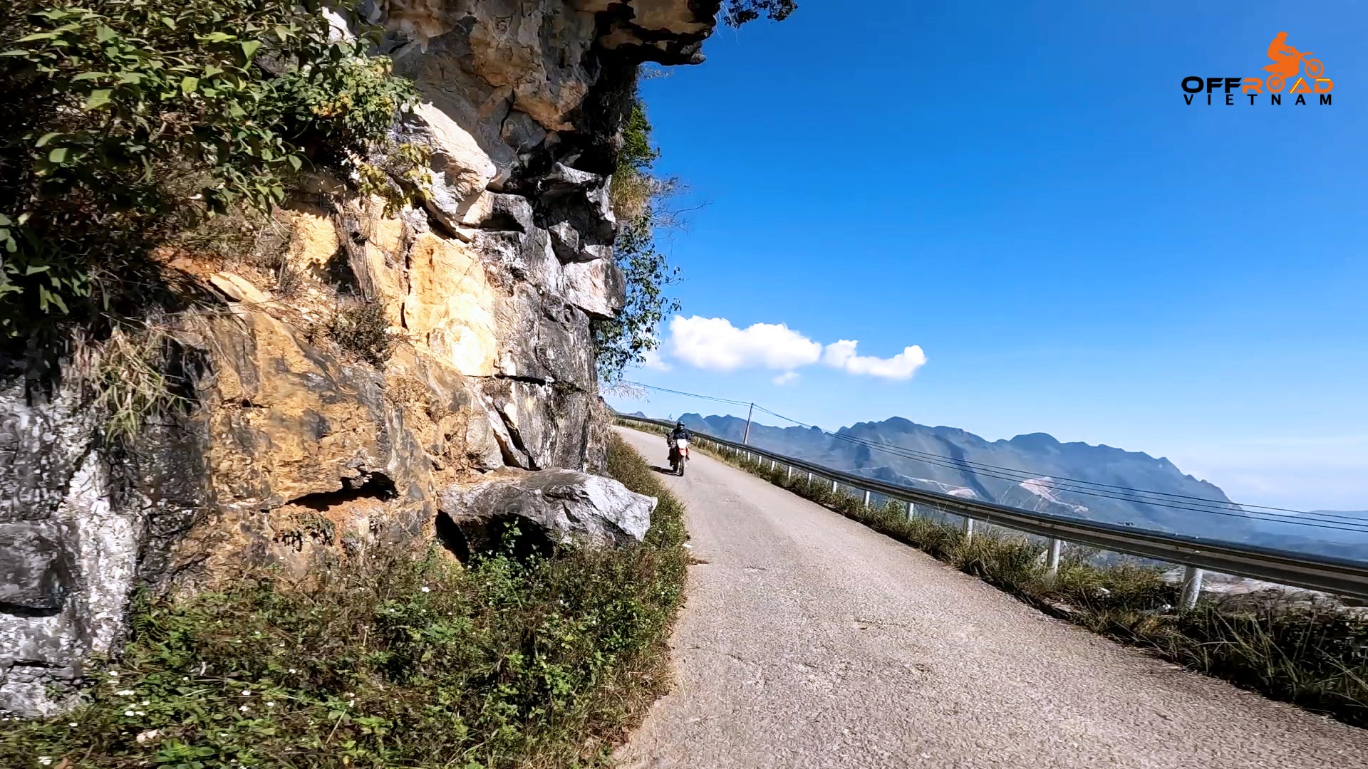 Lung Phay Pass, A Motorbiking Spot - Offroad Vietnam Tours